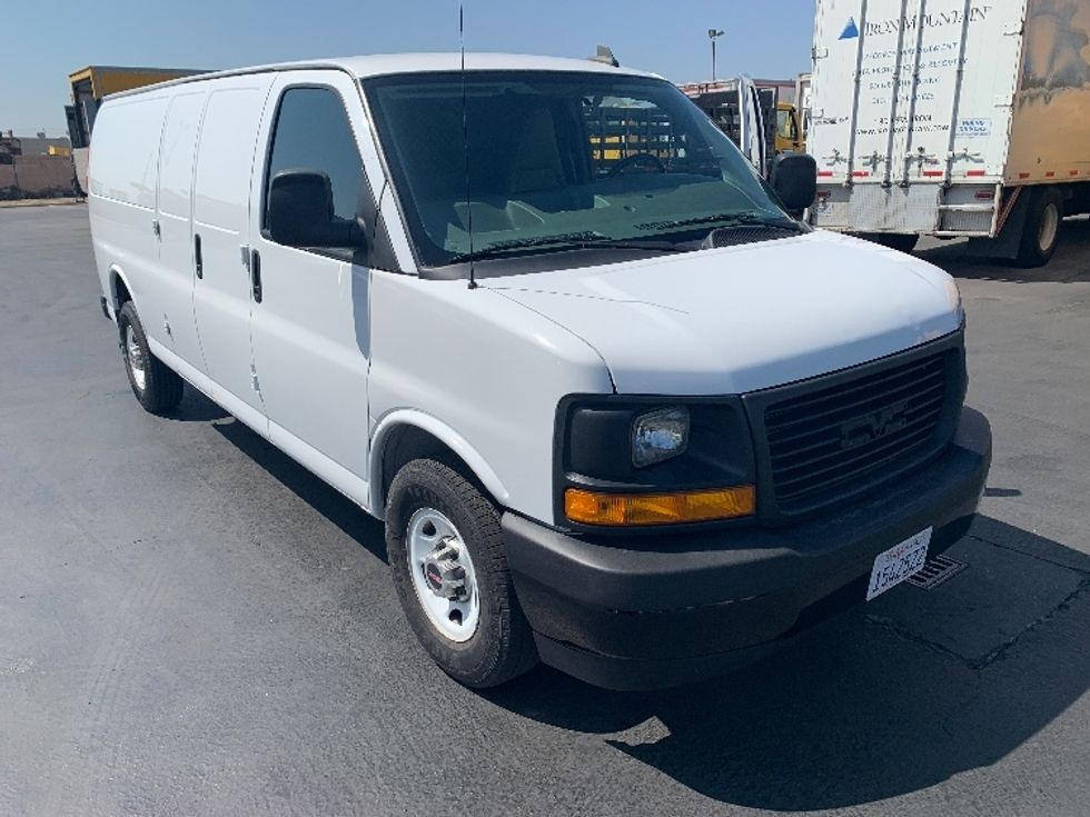 2017 GMC Savana G23705 Cargo Van (Panel Van)