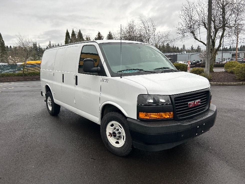 Used GMC Cargo Vans for Sale - Penske Used Trucks