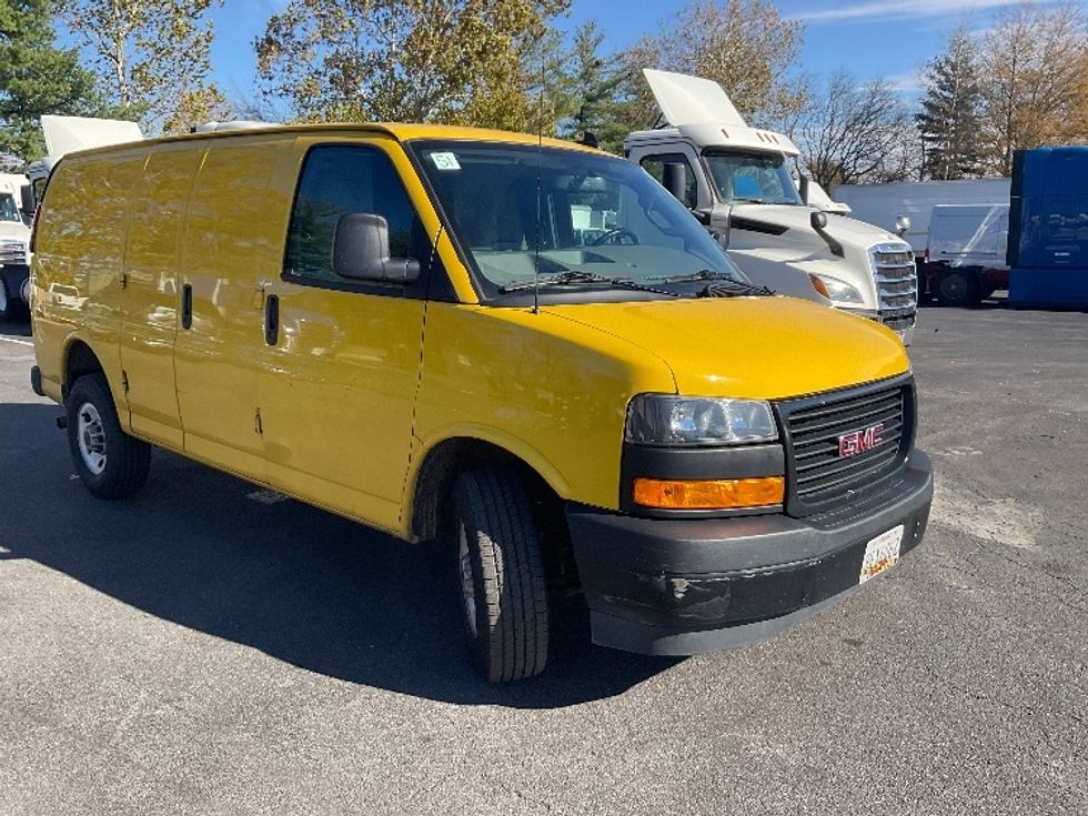2022 GMC Savana G23405 Cargo Van (Panel Van)