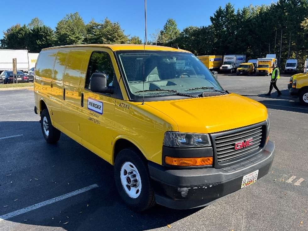 Used Cargo Vans for Sale - Penske Used Trucks