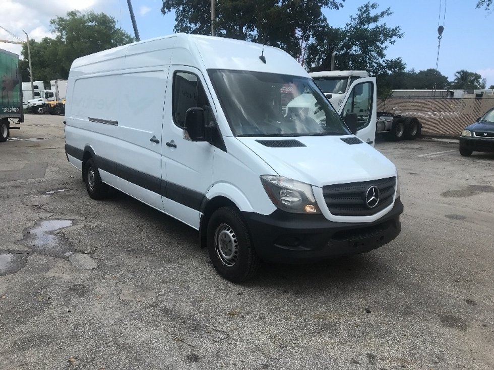 Used Mercedes Cargo Vans for Sale - Penske Used Trucks