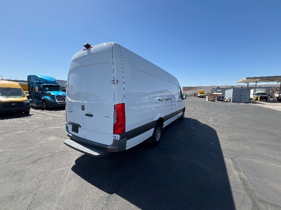 2021 Mercedes Sprinter Cargo Van (Panel Van)
