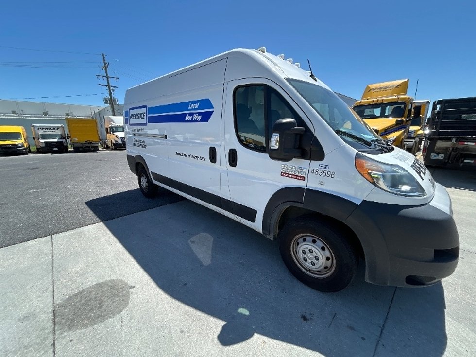 Used Cargo Vans for Sale - Penske Used Trucks