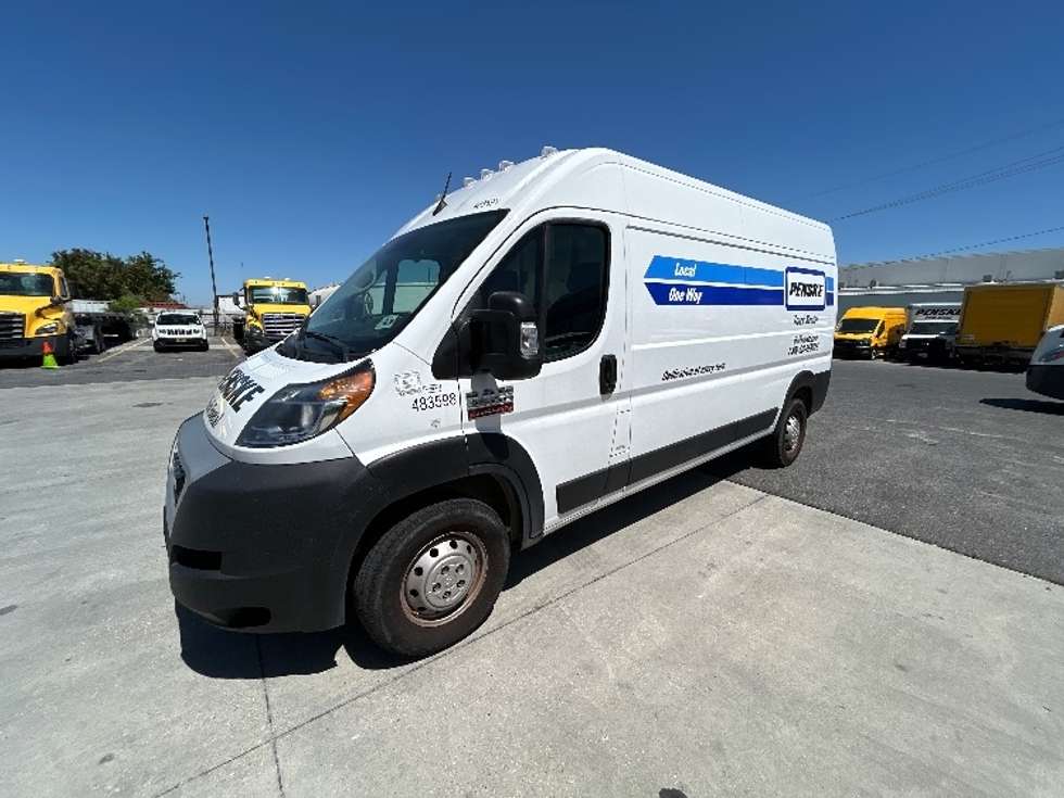 Used Cargo Vans for Sale - Penske Used Trucks