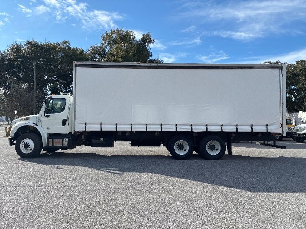 2019 Freightliner M2 Curtain Side