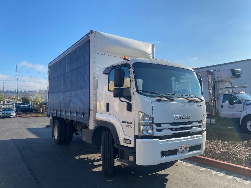 2018 Isuzu FTR Curtain Side