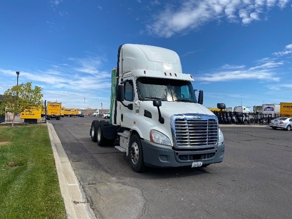 Used Alternative Fuel Trucks & Tractors for Sale - Penske Used Trucks