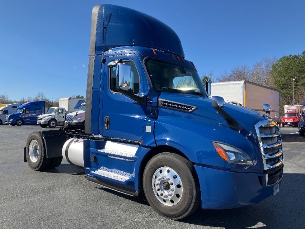 Your Next Used 2018 Freightliner T12642ST, 197408, Is For Sale And ...