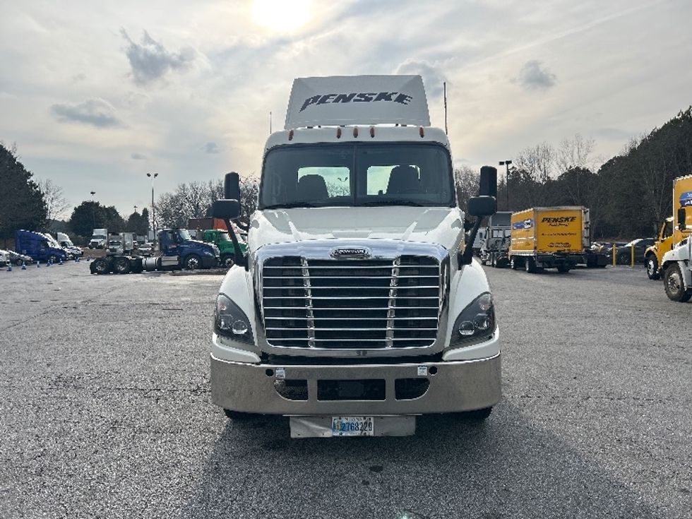 2019 Freightliner Cascadia 12564ST Day Cab Tractor