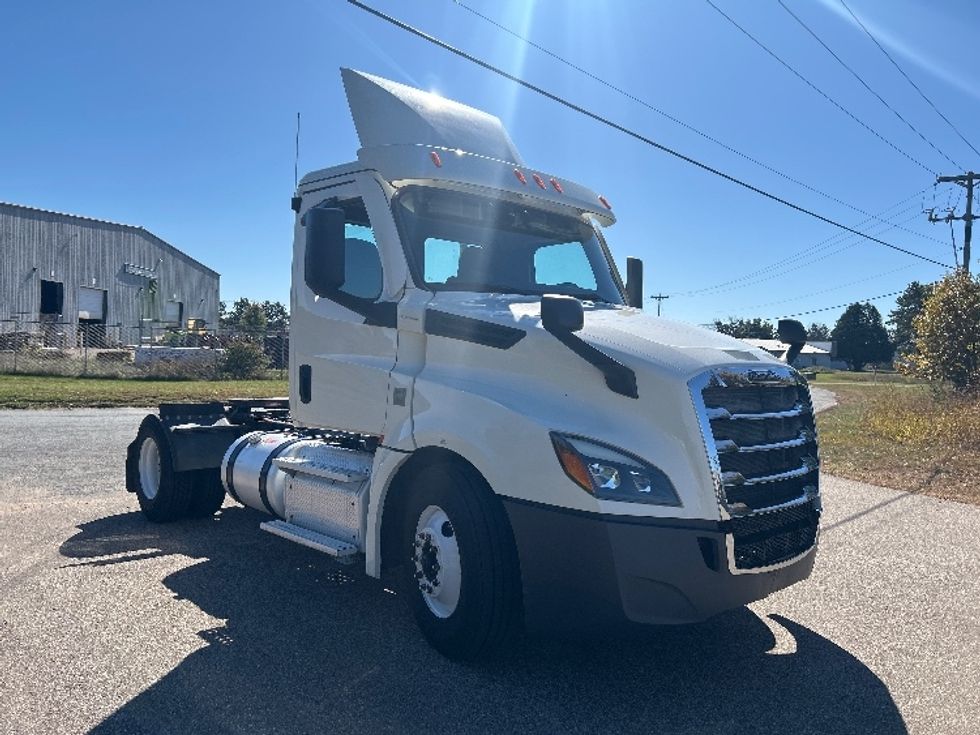 2019 Freightliner T12642ST Day Cab Tractor