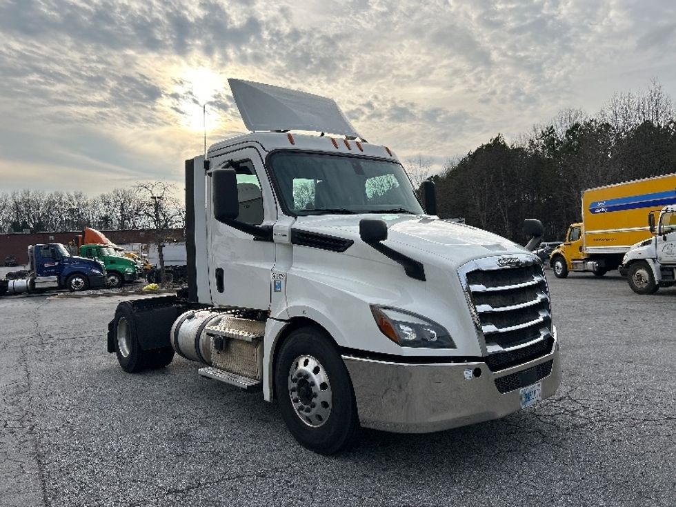 2019 Freightliner T12642ST Day Cab Tractor