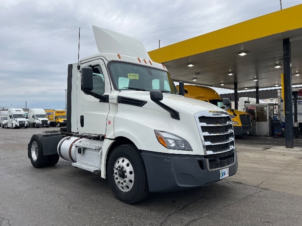 Used Day Cab Trucks for Sale - Penske Used Trucks