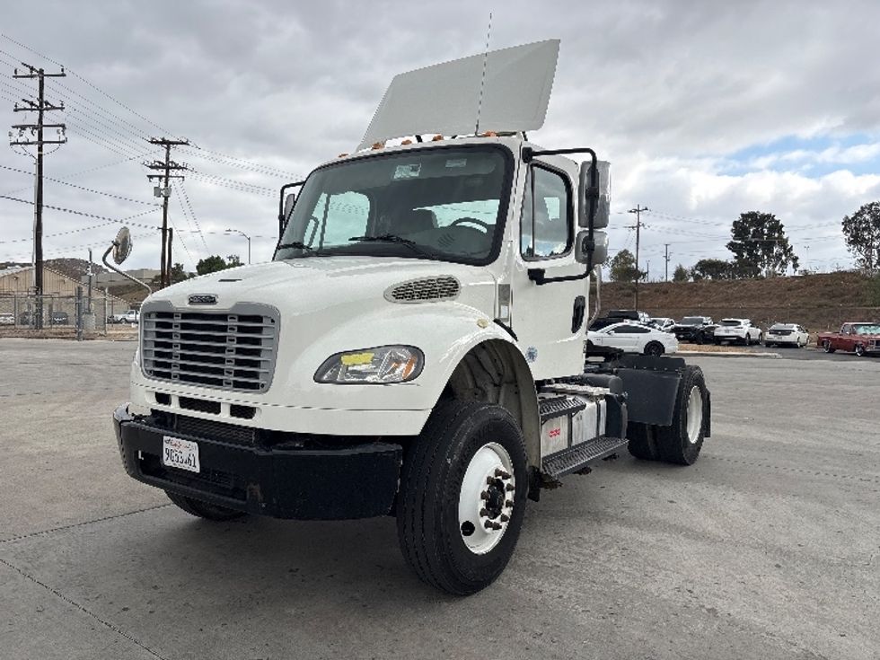 2020 Freightliner M2 Day Cab Tractor