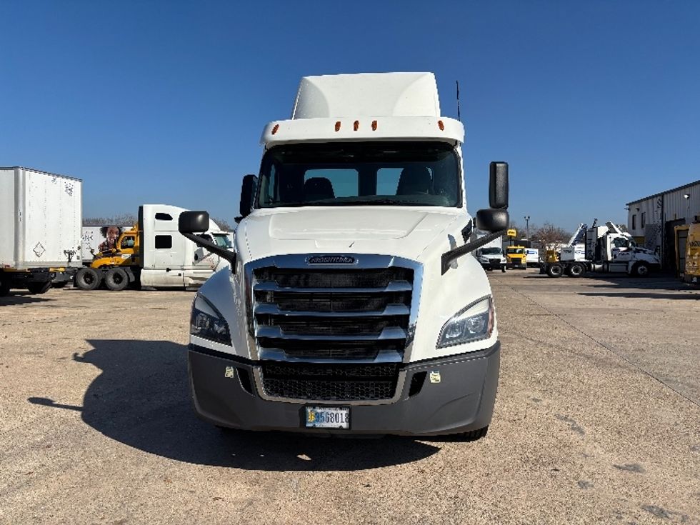 2020 Freightliner T12664ST Day Cab Tractor
