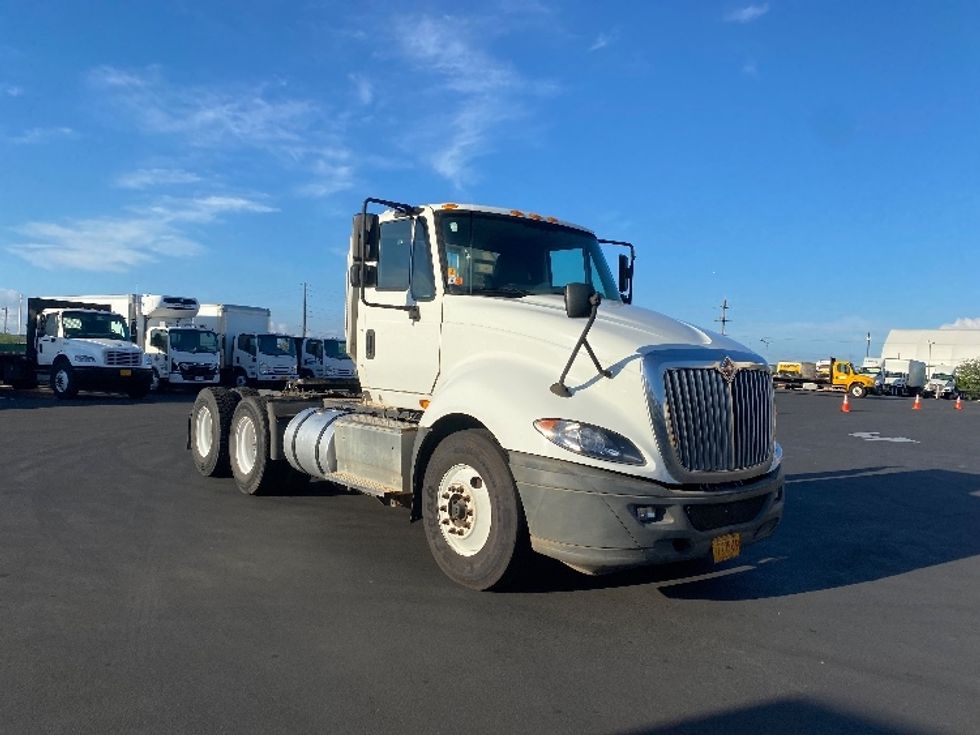 2016 International ProStar Day Cab Tractor