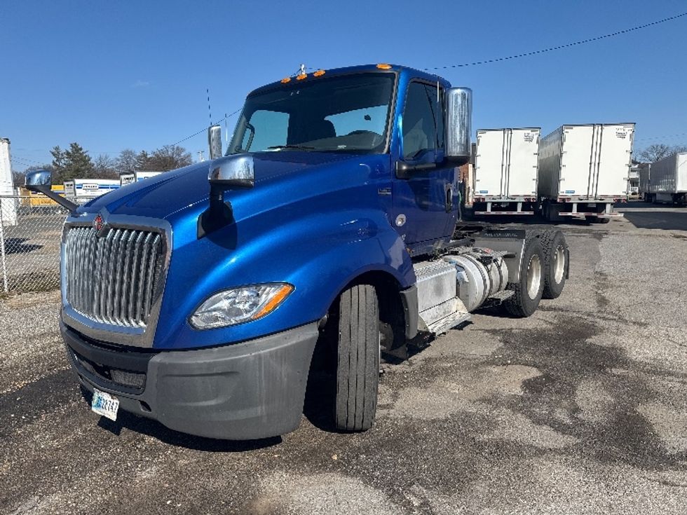2018 International LT625 Day Cab Tractor