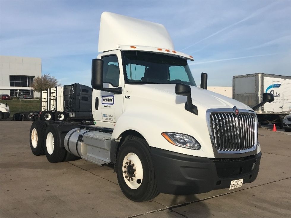 2018 International LT625 Day Cab Tractor