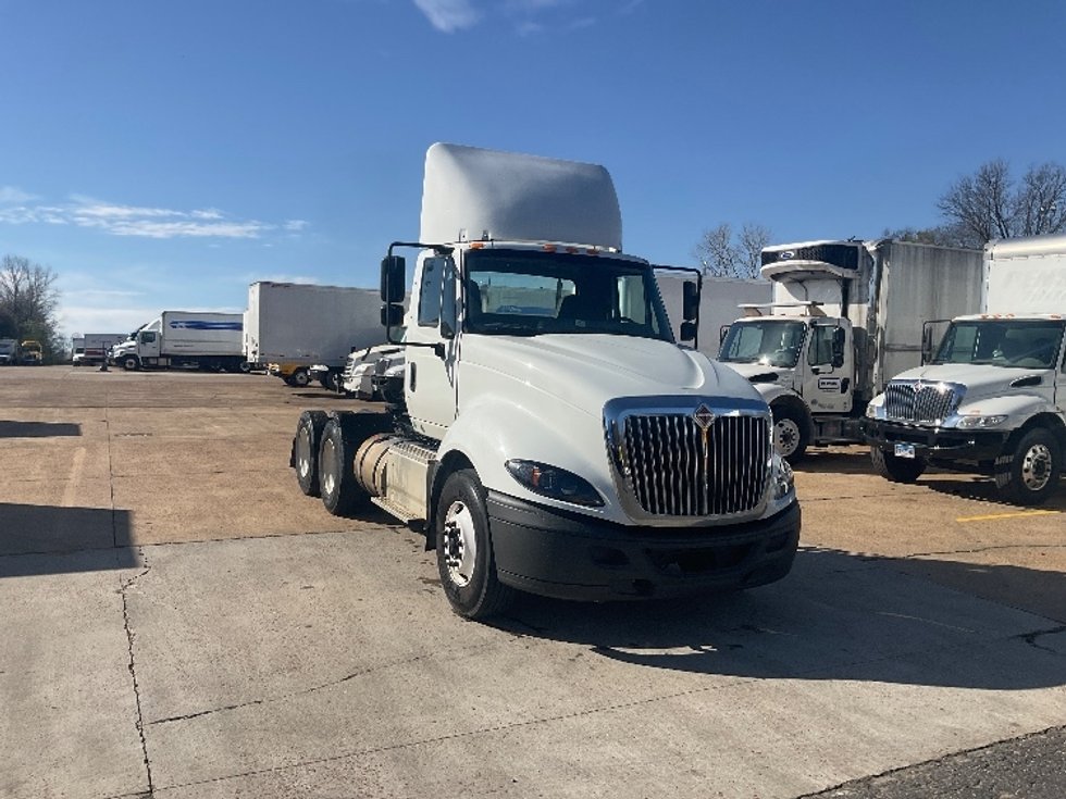 Used International Day Cab Trucks for Sale in Memphis - Penske Used Trucks