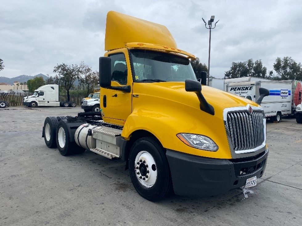 2019 International LT625 Day Cab Tractor
