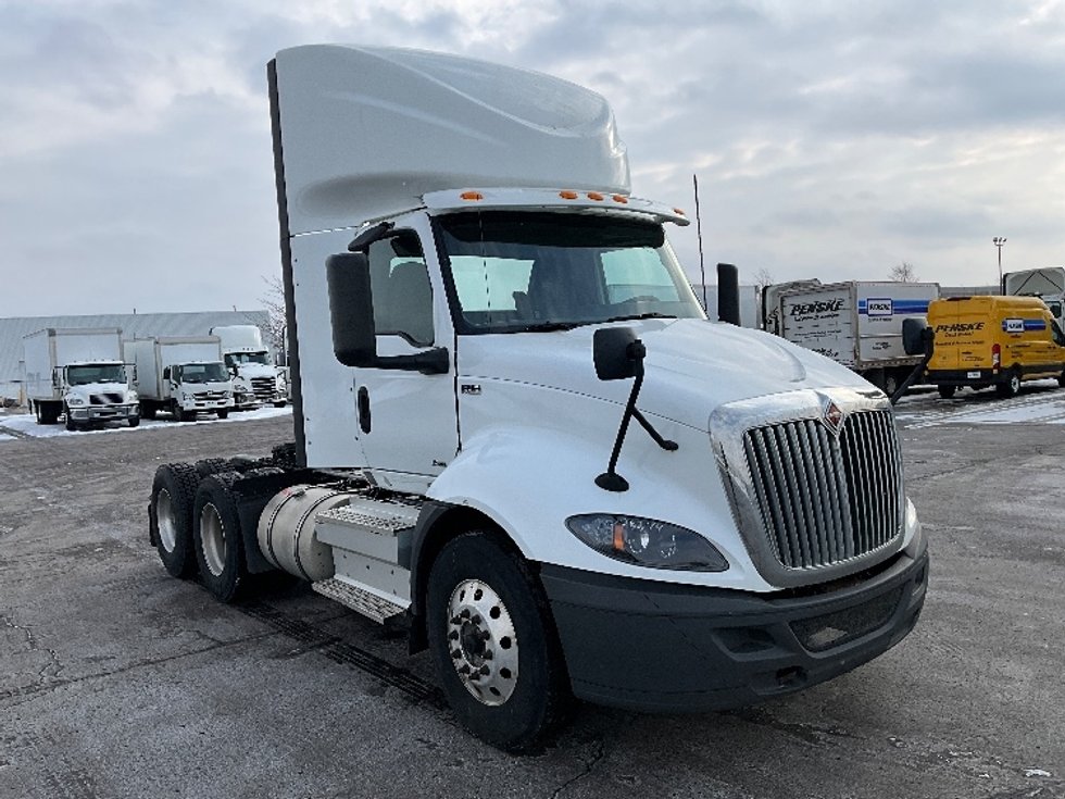 Used Day Cab Trucks for Sale - Penske Used Trucks