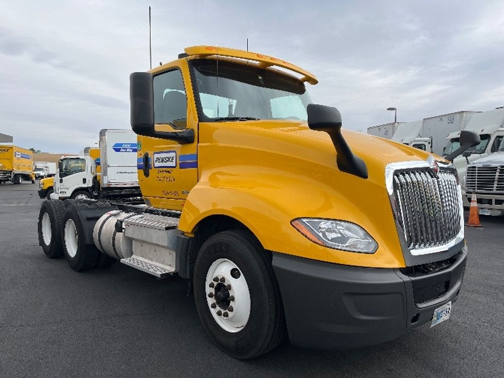 2020 International LT625 Day Cab Tractor