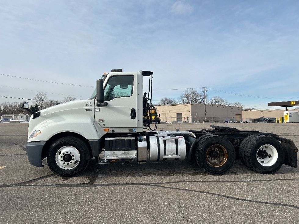 2020 International LT625 Day Cab Tractor