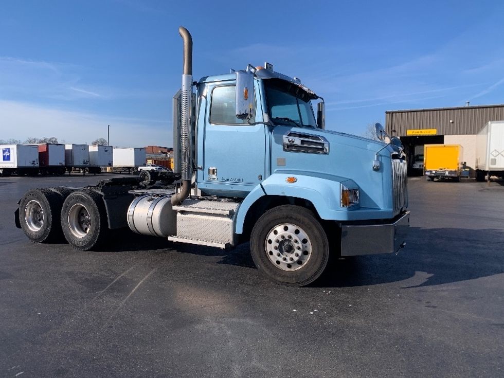 2018 Western Star 4700SB Day Cab Tractor