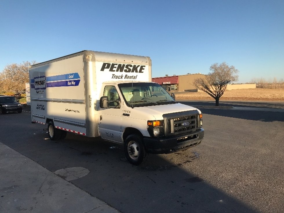 Used Light Duty Box Trucks for Sale in USA - Penske Used Trucks