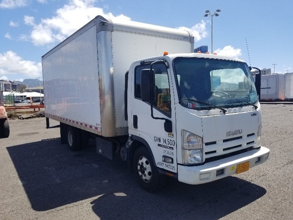 Used Isuzu NPR Trucks For Sale - Penske Used Trucks