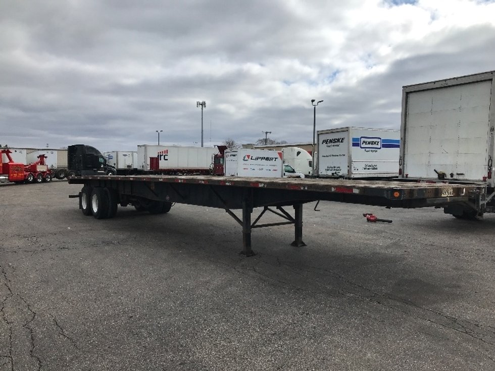 Used Flatbed Trailers for Sale - Penske Used Trucks