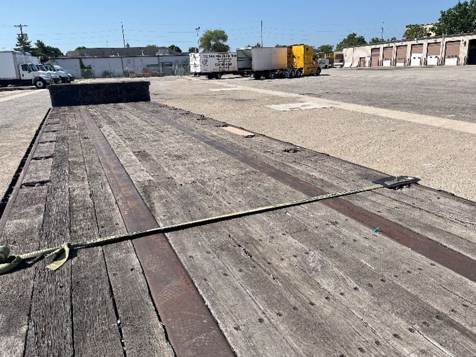 2013 Utility Trailer Flatbed Trailer