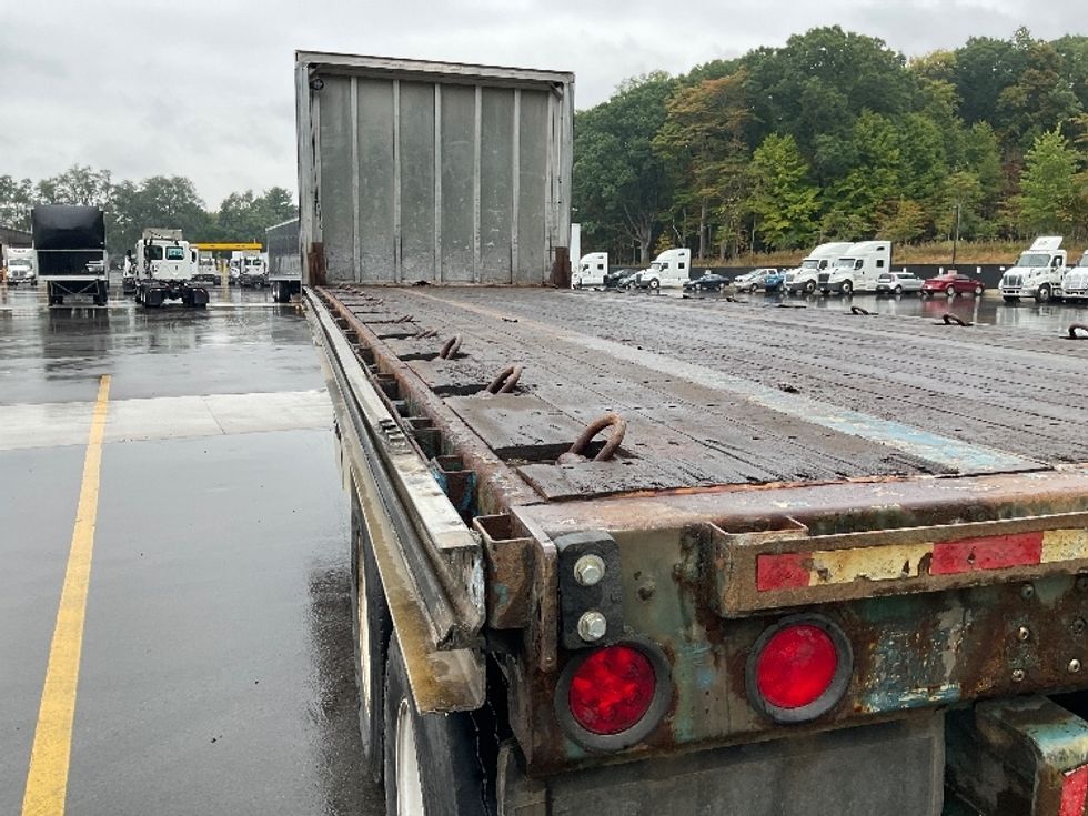 2015 Utility Trailer Flatbed Trailer