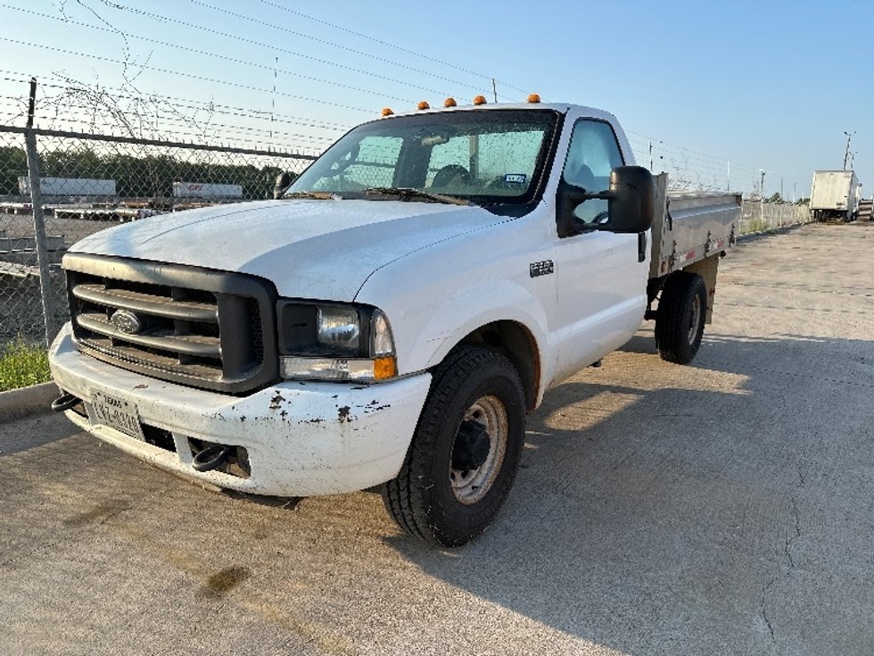 Used Ford Flatbed Trucks for Sale - Penske Used Trucks