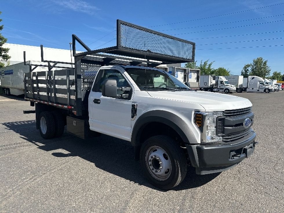 2019 Ford F450 Flatbed Truck