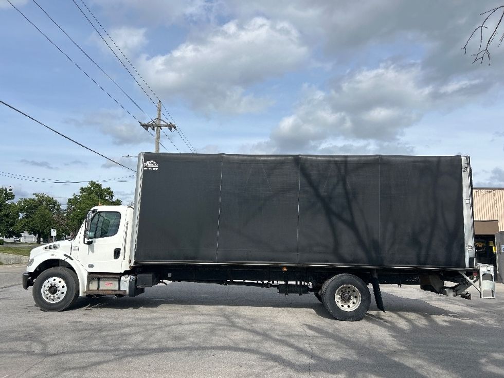 2017 Freightliner M2 Flatbed Truck