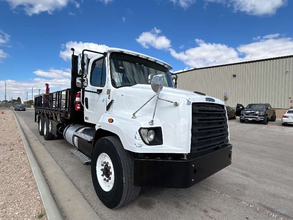 Used Flatbed Trucks for Sale in Odessa - Penske Used Trucks