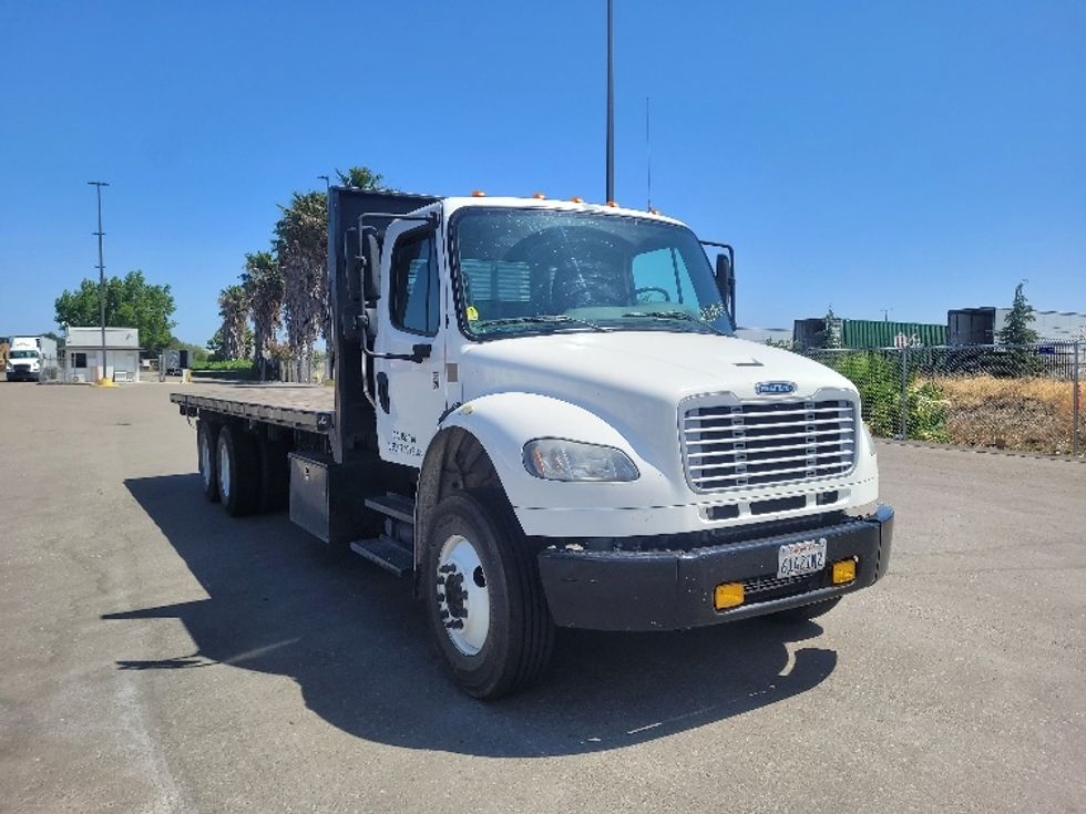 2019 Freightliner M2 Flatbed Truck
