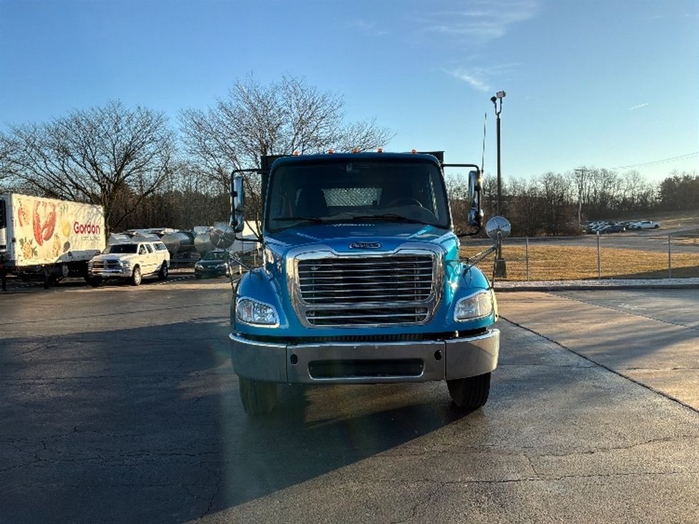 2021 Freightliner M211264S Flatbed Truck