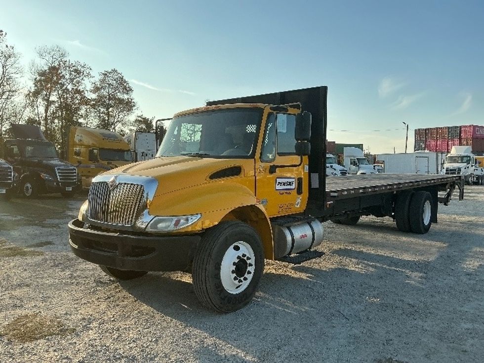 2019 International 4300 Flatbed Truck