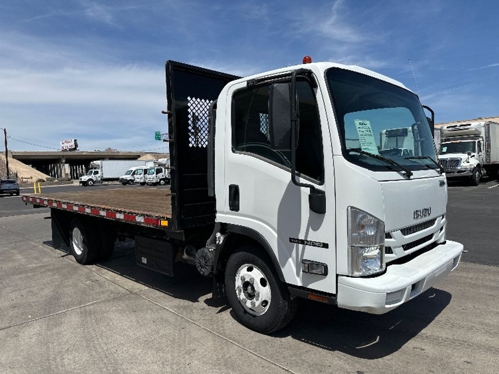 2016 Isuzu NPR Flatbed Truck