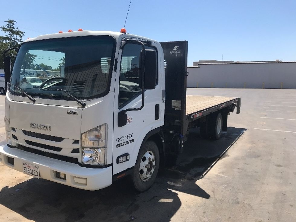2019 Isuzu NPR Flatbed Truck