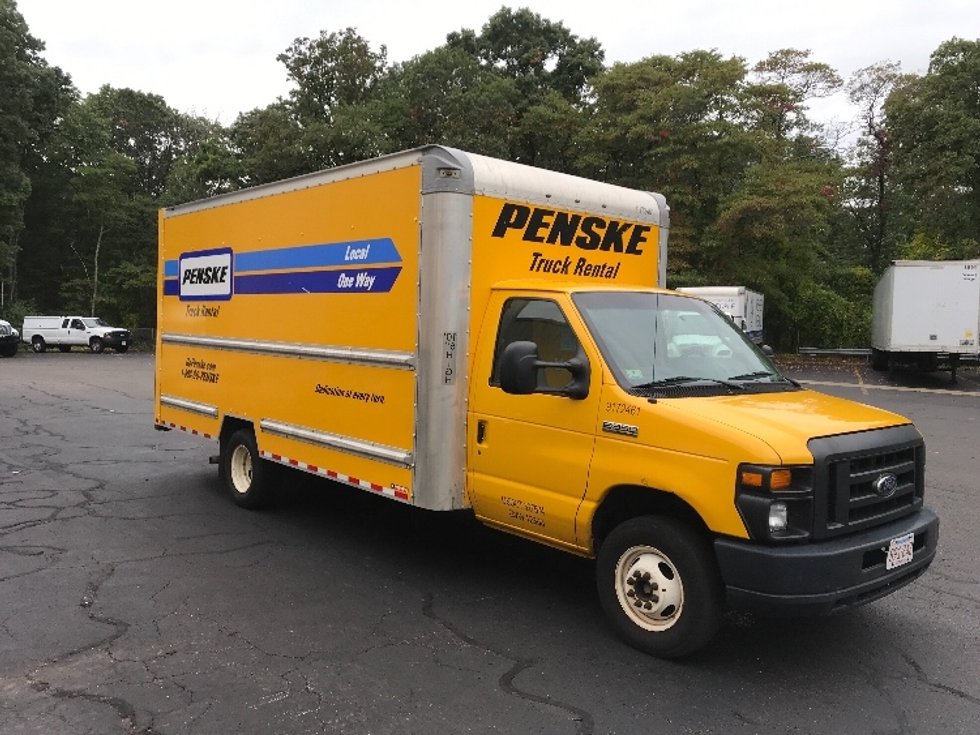 Used Light Duty Box Trucks for Sale - Penske Used Trucks