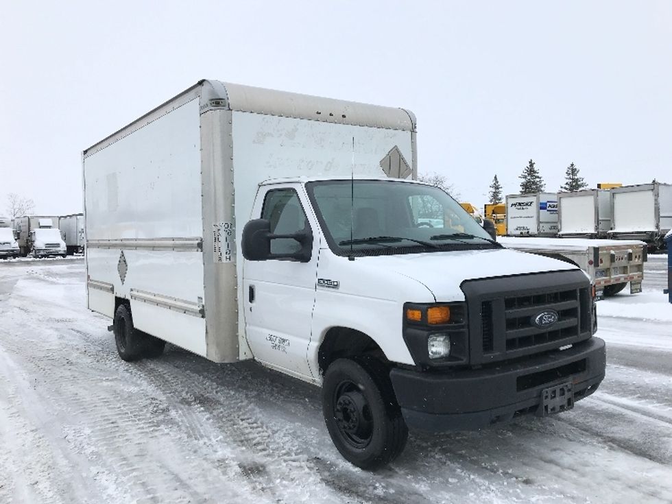 2017 Ford E450 Light Duty Box Truck