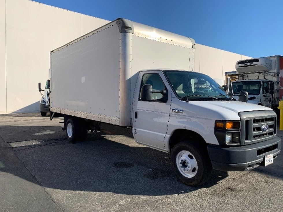 Used Light Duty Box Trucks for Sale - Penske Used Trucks