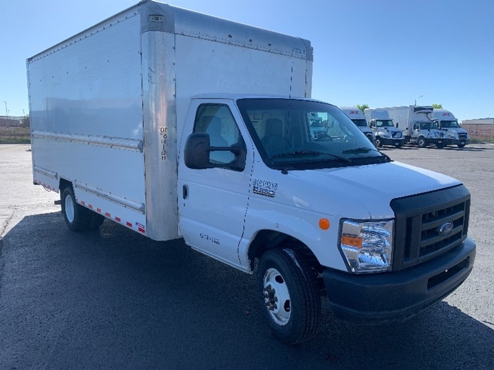 Used Ford Light Duty Box Trucks for Sale - Penske Used Trucks