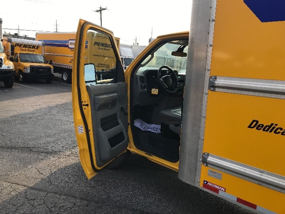 2021 Ford E350 Light Duty Box Truck