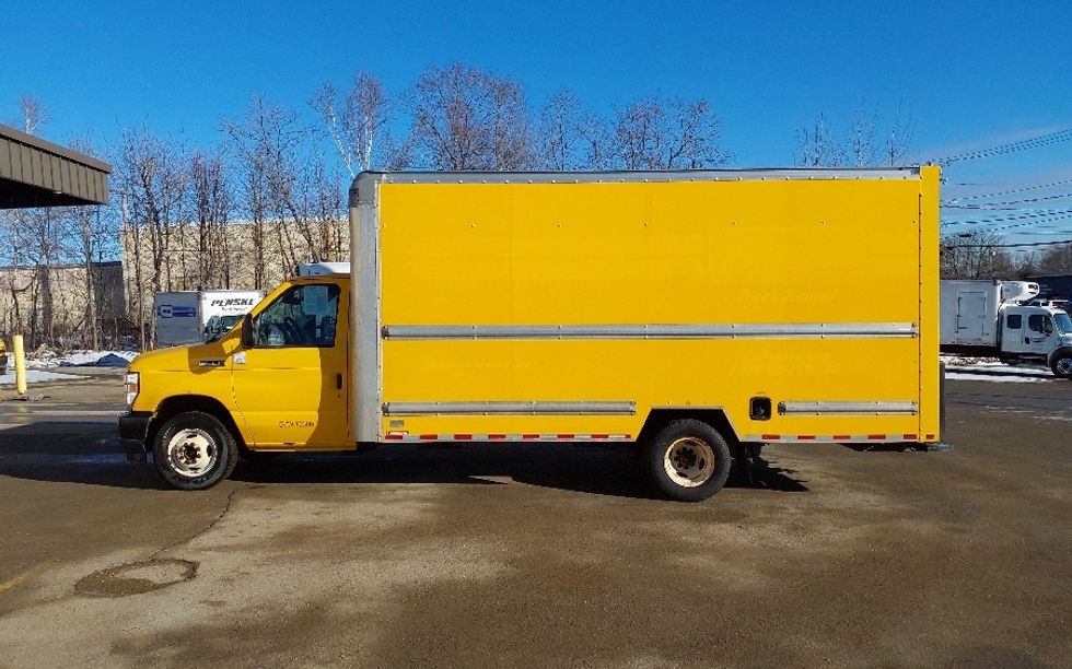 2021 Ford E350 Light Duty Box Truck