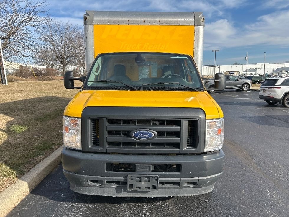 2022 Ford E350 Light Duty Box Truck