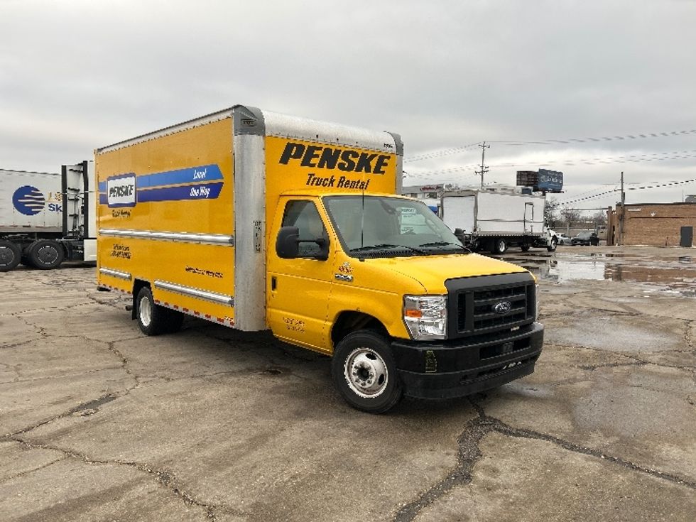 2022 Ford E350 Light Duty Box Truck