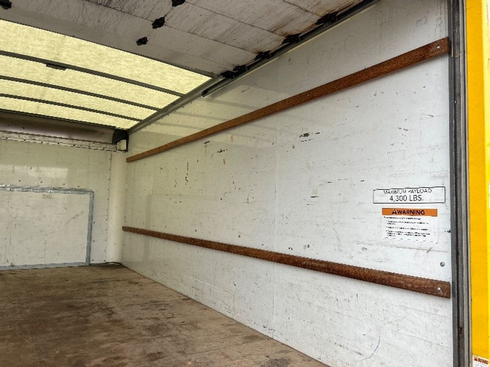 2022 Ford E350 Light Duty Box Truck